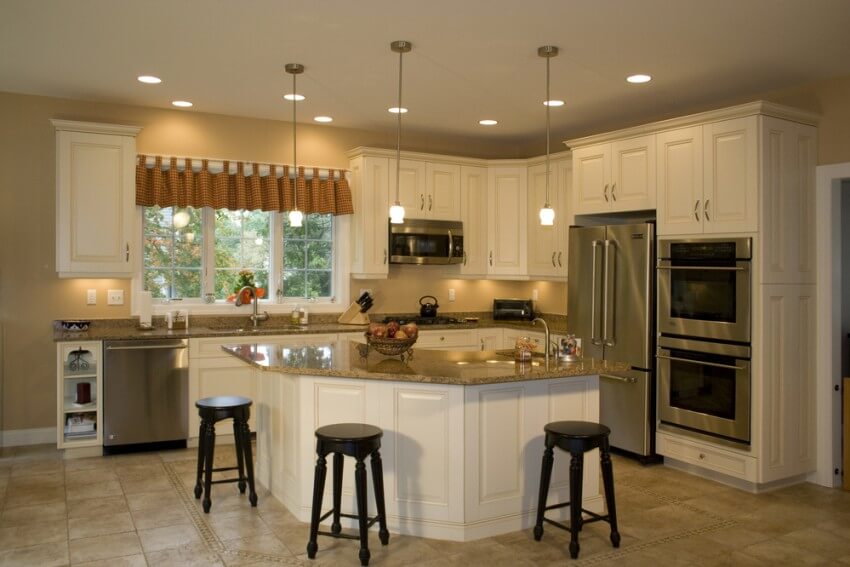 Ultracraft Venezia Eurotek Kitchen Cabinets in Paradise Valley AZ